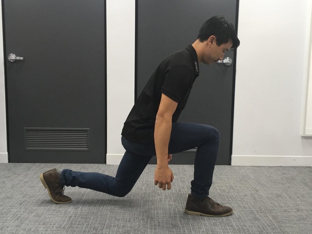 Split Lunge - Star Physio. Expert Physiotherapy and Podiatry Care.